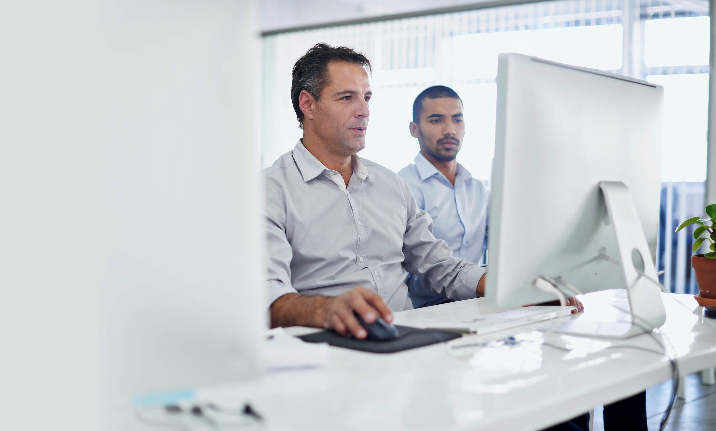 Lanlogic IT & Consulting services | Professional Service web design